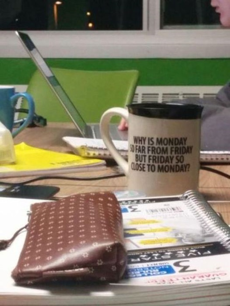 Job Fails (35 Photos) - Badchix Magazine