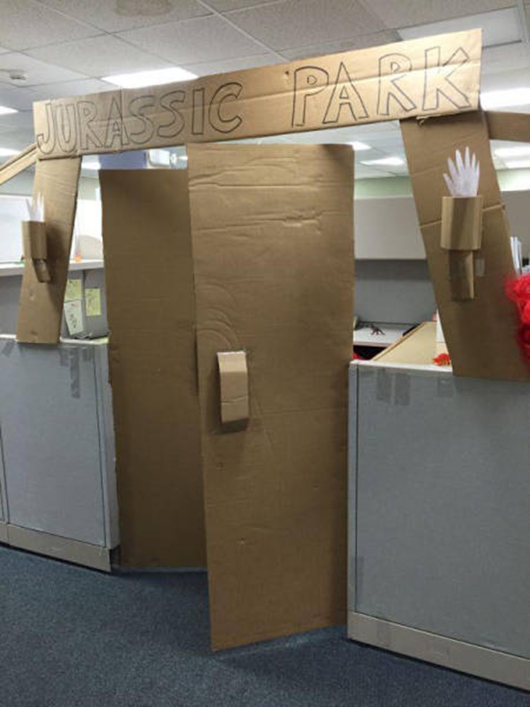 Job Fails (35 Photos) - Badchix Magazine