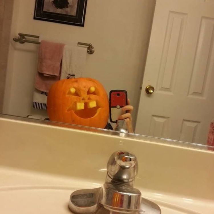 Hilarious Bathroom Fails (23 Photos) - Badchix Magazine