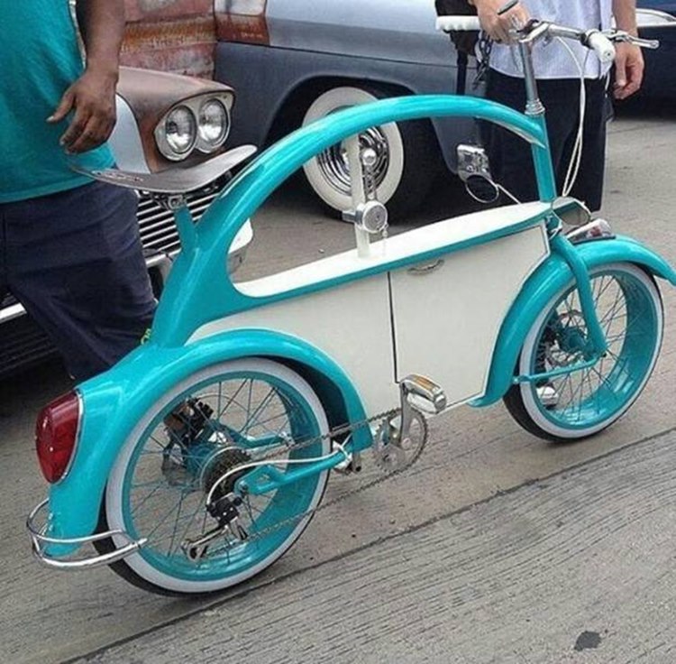 Daily Fresh Baked Randomness (35 Photos) - Badchix Magazine